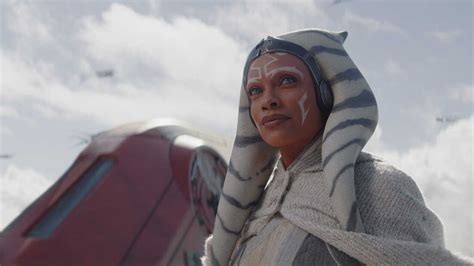 In Ahsoka Rosario Dawson Goes Ride Or Jedi Pop Culture Happy Hour