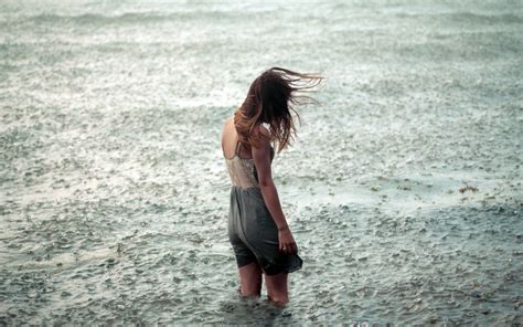 Wallpaper Sunlight Women Outdoors Model Sea Water Sand Rain