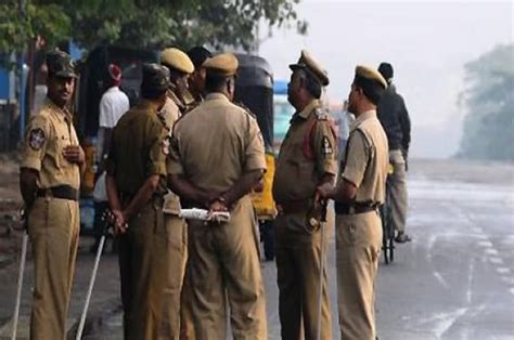 Noida Stf Unit Arrests Atiq Ahmeds Gang Member Details Inside