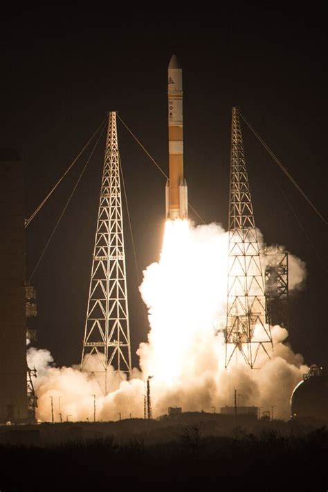 45th Sw Supports Successful Delta Iv Wgs 8 Launch Space Launch Delta