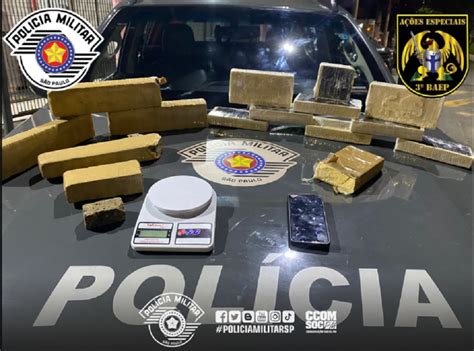 Homem é Preso Com 15 Kg De Drogas Escondidos Em Mala Em