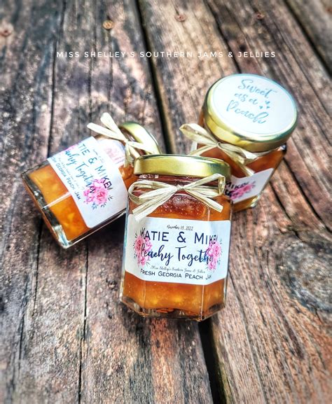 30 Best Bridal Shower Favors 2024 [guide And Tips]