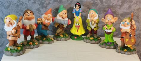 New Disney Snow White And The Seven Dwarfs Garden Statues For Sale