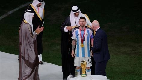 What Is A Bisht And Why Was Messi Wearing It At The World Cup