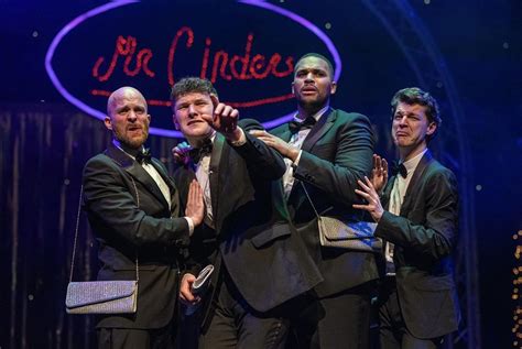 John Godbers ‘bouncers Returns To Hull Truck Theatre — The Hull Story