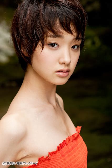 剛力彩芽、水着撮影は「恥ずかしい気持ちでイッパイ」 ライブドアニュース