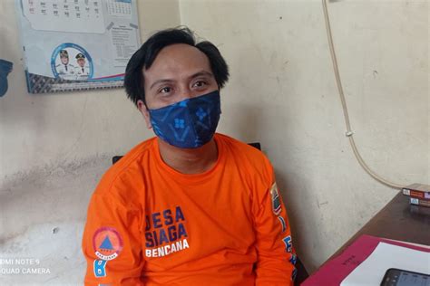 Bpbd Minta Warga Lebak Waspadai Banjir Dan Longsor Antara News Banten