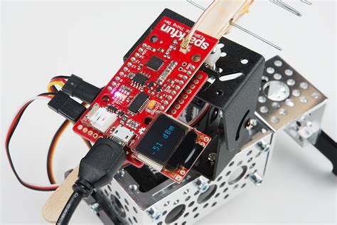 wifi maximizer using a pan tilt bracket and servos microcontrollers