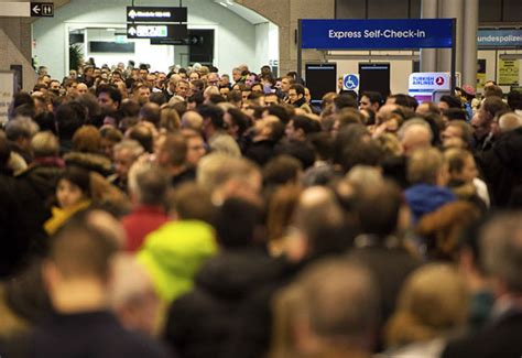 Huelga En Tres Aeropuertos De Alemania Emol Fotos