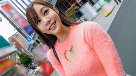 素人女子大生【限定】りのちゃん22歳 谷間が見えるエロ私服を着て自慢の巨乳をゆさゆさ揺らしながら上目づかいで喋るあざとさ200 激エロ女子大生