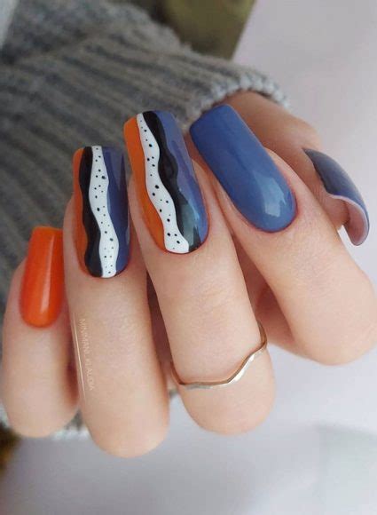32 Prettiest Autumn 2022 Nail Trends To Try Now Blue And Burnt Orange
