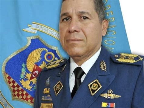Por Qué Nicolás Maduro Apenas Se Arriesga A Hacer Cambios En El Alto