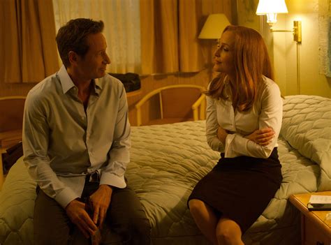 gillian anderson celebrates the x files and then they had sex moment