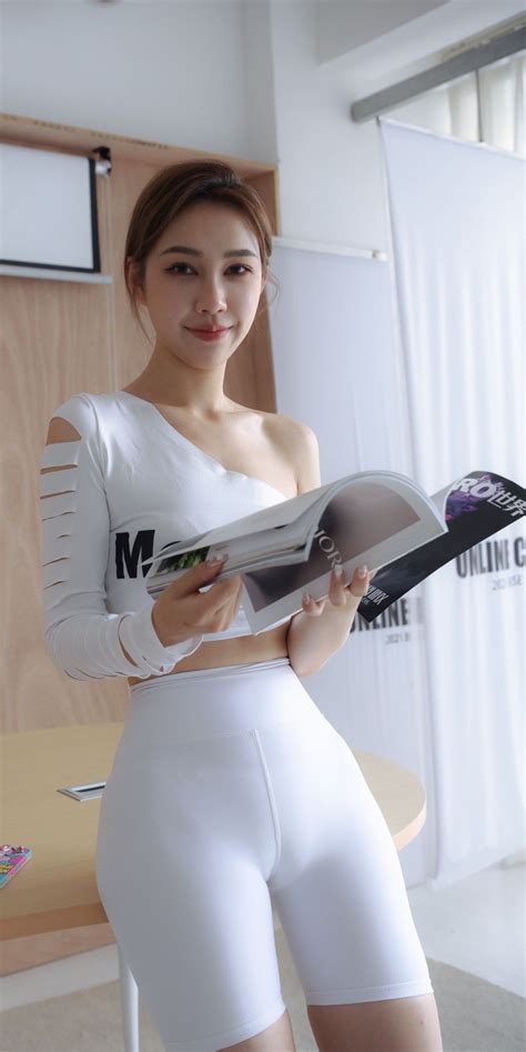 Skinny Girl Body Skinny Girls Asian Model Girl Sporty Outfits Girl