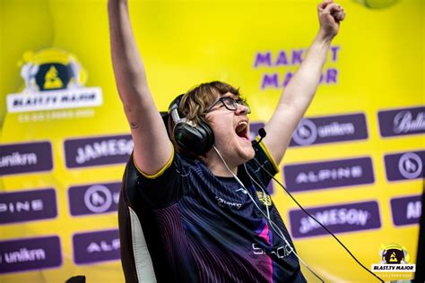 Image result for Best Custom Resolution Stretched CS2