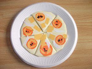 Origami Pizza | Fun Family Crafts