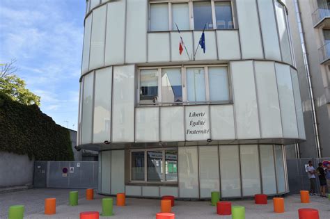 Image result for Ecole Olympe De Gouges Bondy