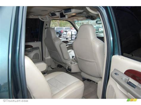 2003 Ford Excursion Limited interior Photo #41868777 | GTCarLot.com