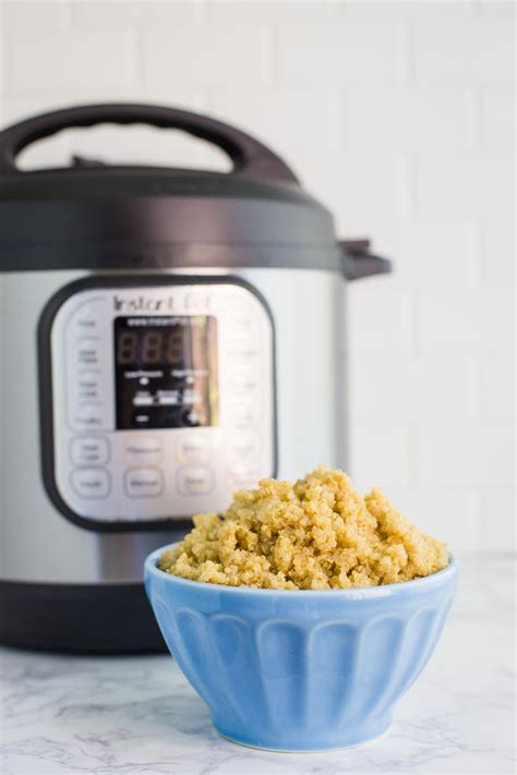 Instant Pot Quinoa - Food with Feeling