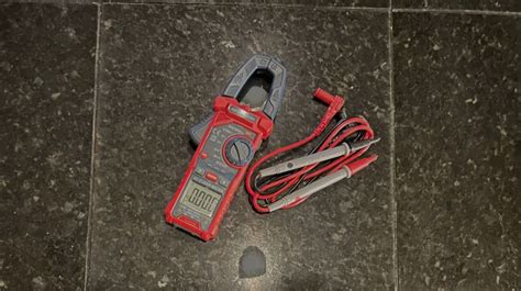 Image result for How Do You Use an Electrical Clamp Meter