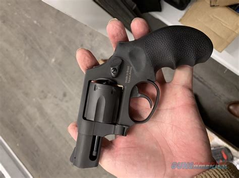 Image result for Taurus Model 85 Hammerless Revolver