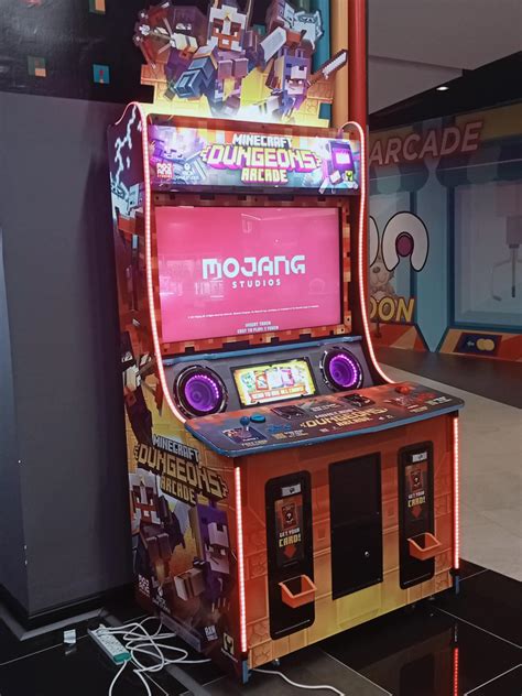 Minecraft Dungeons Arcade - Arcade Locations - Picture Gallery - ZIv