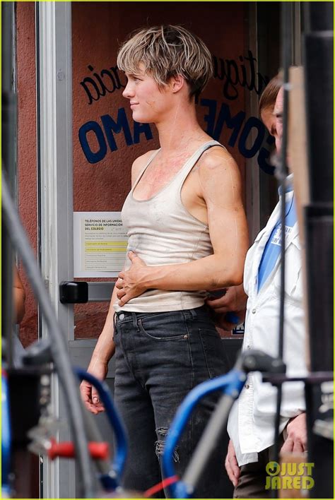 Image result for Mackenzie Davis Terminator Scene