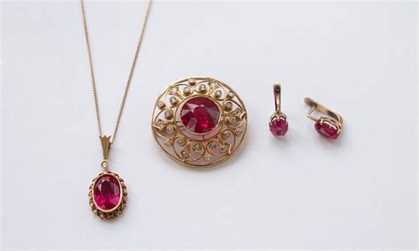 Image result for Ruby vs Diamond