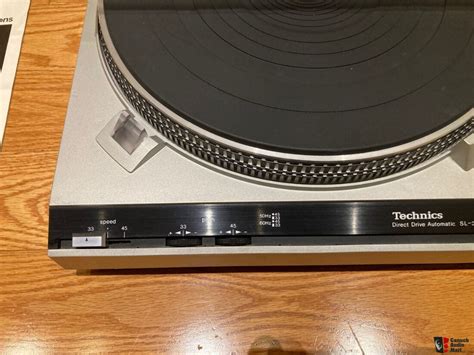 Technics SL-3200 Direct drive turntable with Grace cartridge Photo ...