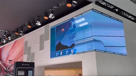 LED Wall Art 101: The Ultimate Guide to Lighted Walls for Commercial Spaces