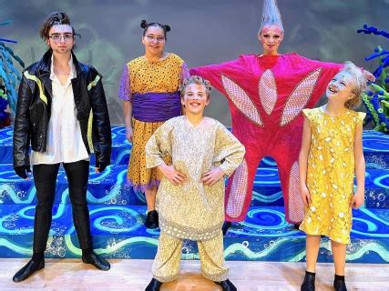 FINDING NEMO JR - quality costumes for rent | Music Theatre International