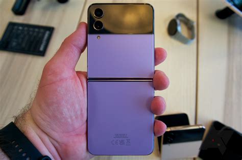 Samsung Galaxy Z Flip 5 vs. Galaxy Z Flip 4: What's the difference?