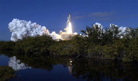 24 Spectacular Space Shuttle Launch Images