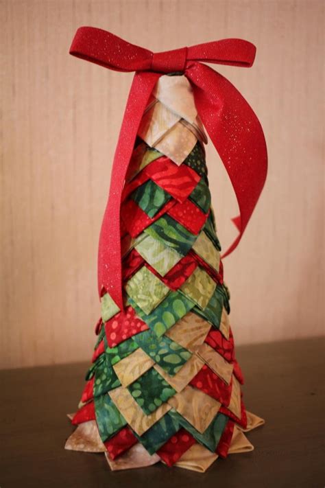 Image result for Prairie Point Cristmas Tree Quilt Tutorial