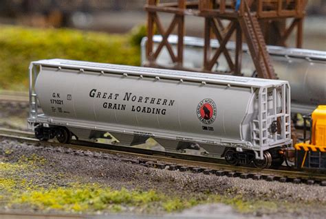 Image result for HO Scale Model Grain Hoppers