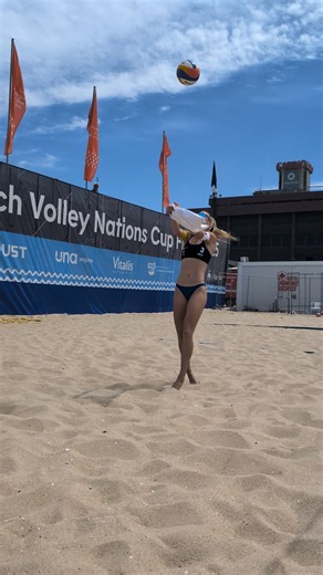 Merry Christmas 🎄 📺 Watch all European Volleyball matches LIVE on EuroVolley.TV #Volleyball #EuropeanVolleyball #CEV #BeachVolleyball | European Volleyball