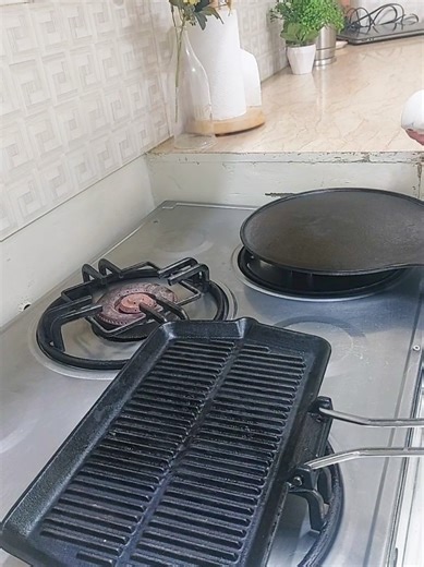 How to Clean Cast Iron Cookware Effectively