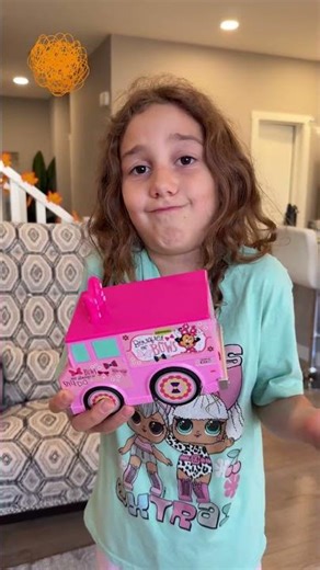 Kids Learn Good Manners | Sharing Toys & Helping Each Other 💖