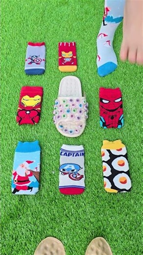 Eye slippers 👀 Which pair of socks suits her best? 🖐️😲🦶 #love #trendingshorts #slippers