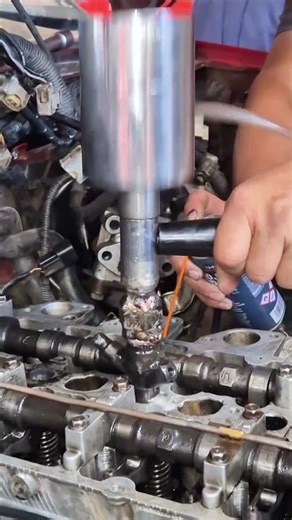 WD 40 vs RUSTY Injector : The ULTIMATE Mechanic Battle 💥
