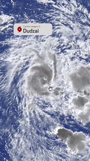 🌀 Intense Tropical Cyclone Dudzai As of Mon, 12 Jan 2026 (06:00 UTC), Tropical Cyclone Dudzai is rapidly intensifying over the southwestern Indian Ocean. 📍 Location ~1200 km SSE of Diego Garcia, ~1550 km ENE of Rodrigues Island 💨 Intensity & motion • Winds ~185 km/h, gusts to 230 km/h • Moving very slowly SSE (