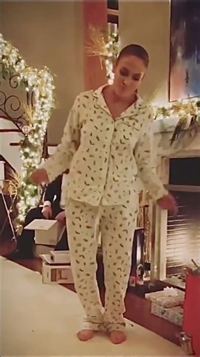 Jennifer Lopez - Merry Christmas #JLo #Shorts