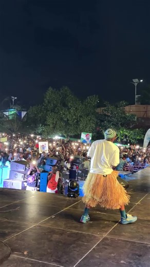 Davido's Stunning Live Performance of AYE in Sierra Leone