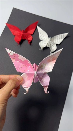 🦋 Learn how to make a beautiful butterfly with a square piece of paper! Pink, white, or red — every color looks gorgeous. Simple, fun, and perfect to try today ✨ #DIYCrafts #OrigamiButterfly #PaperCrafts #CreativeCrafts #HandmadeFun | Art, Crafts and Journals