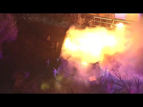 LIVE: Crews battle large flames at building in southeast OKC