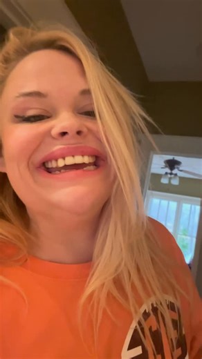 Kayla Claxton on Instagram: "Alien loves dots"