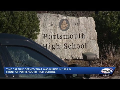 Time capsule opened that was buried in 1995 in front of Portsmouth High School