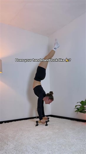 Save this video for later to fix your 🍌handstand! Make sure to practice this exercise at least 3-4 times per week, if you want to see results soon! Comment below ⬇️ if you have any questions! . . . #handstand #handstandtutorial #calisthenics #calisthenicstutorial #workout