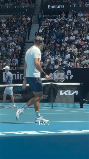 Tennis HQ on Instagram: "Two angles from Roger’s peRFect backhand return winner from a practice tiebreaker with @casperruud today 👊🐐 🎥: @functionaltennis @adam_jonesyyy123 @rogerfederer #rogerfederer #federer #tennis #instatennis"