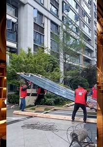 Big window glass hoisting from ground to upstairs | Best Media | Facebook